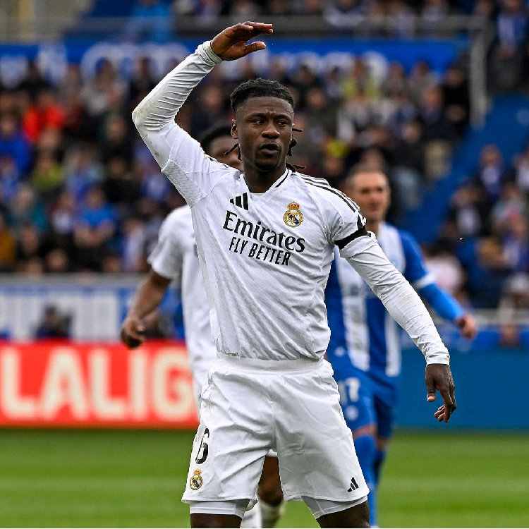 Ten-man Real Madrid overcome lowly Alaves 1-0 after Mbappe sees red - CGTN