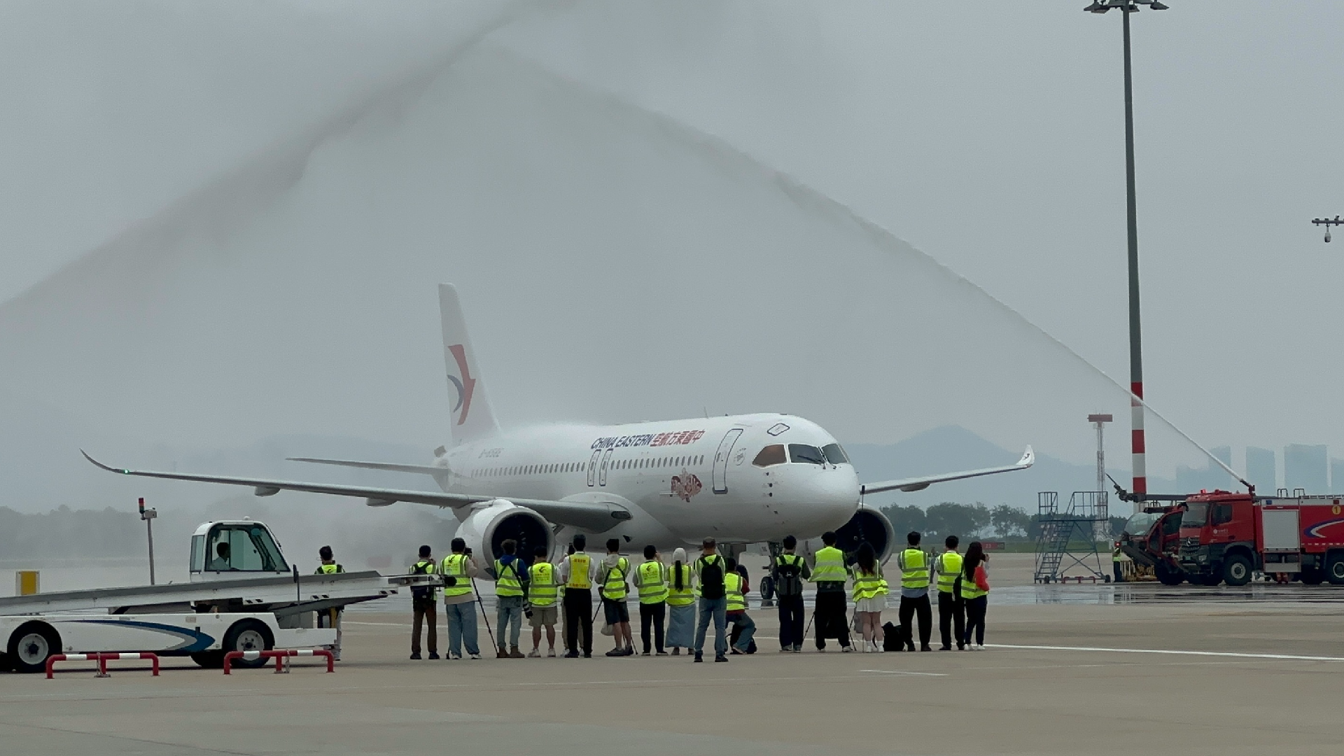 China's C919 commences Shanghai-Xiamen air route - CGTN