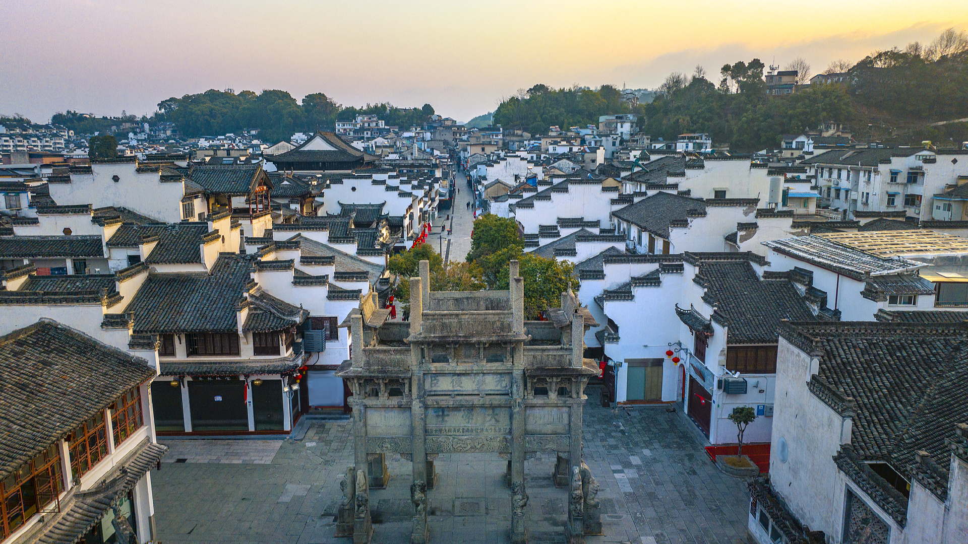 True Hui merchants don't wait for the wind - CGTN