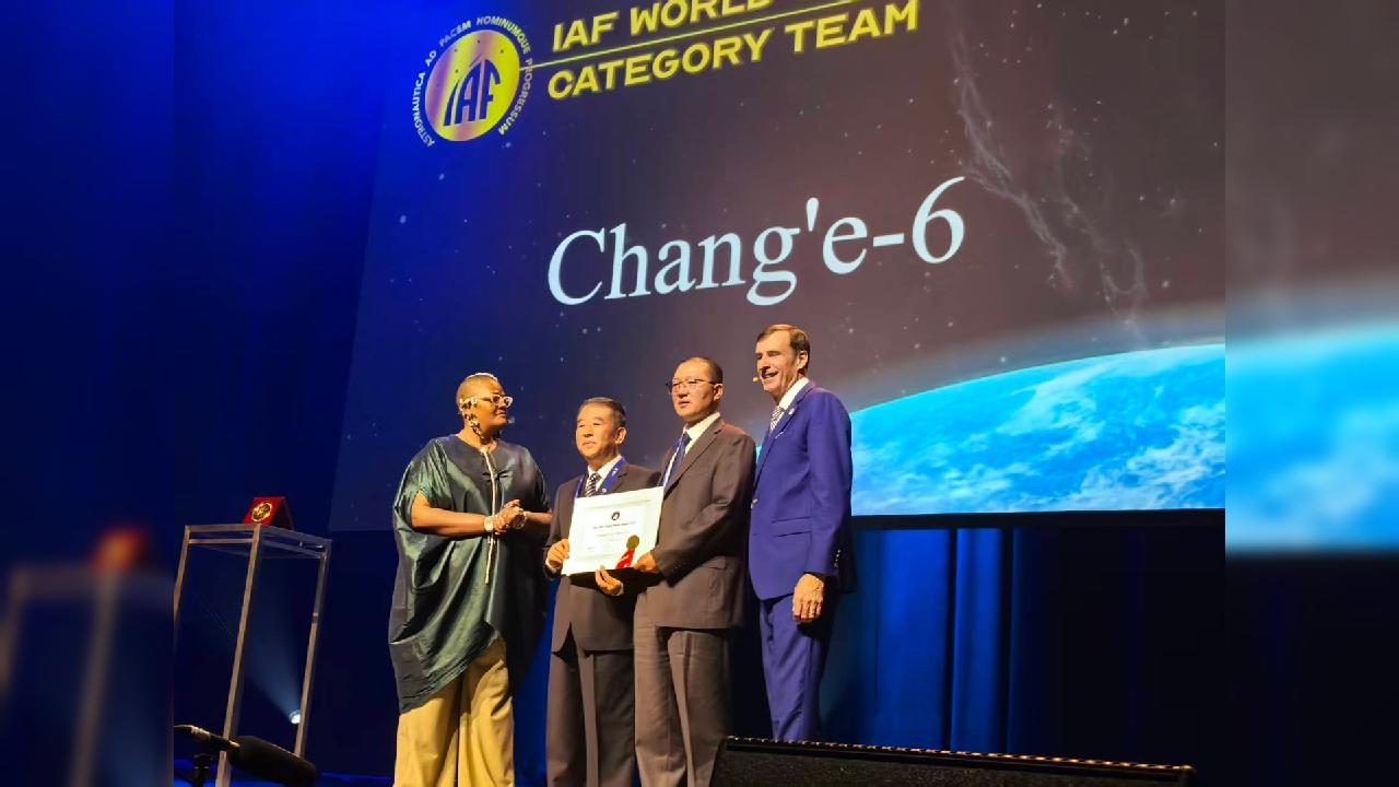 China's Chang'e-6 mission team wins IAF World Space Award - CGTN