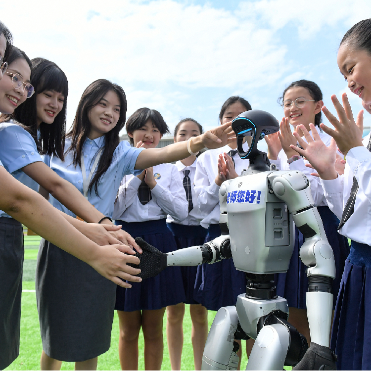 As we celebrate teachers, AI is redefining the classroom - CGTN