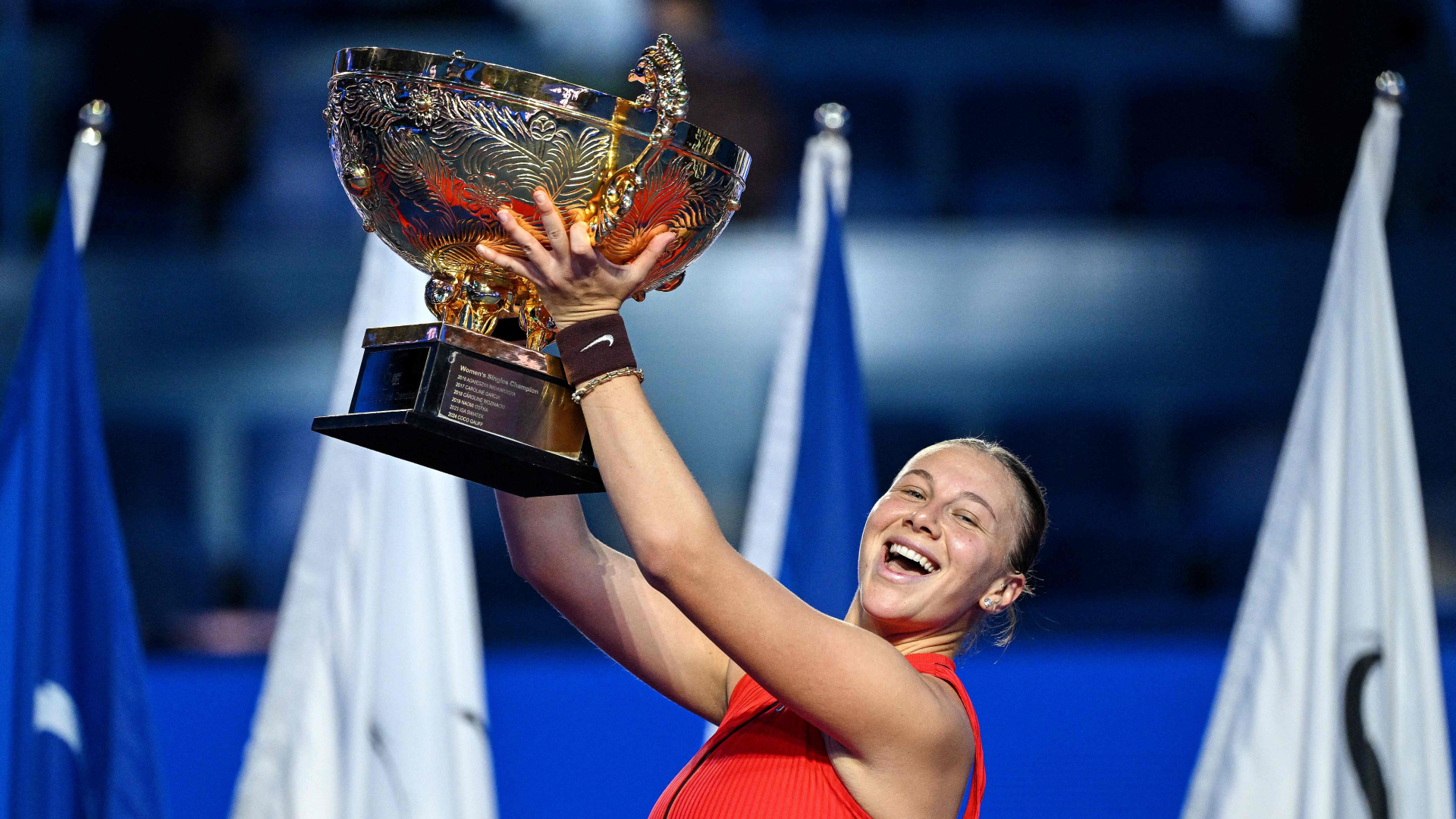 Anisimova wins China Open final, Errani & Paolini defend doubles title ...