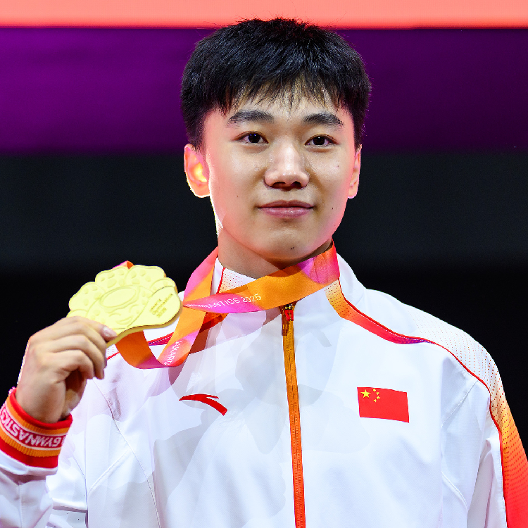 Hong Yanming wins first gold medal for China at Gymnastics Worlds - CGTN