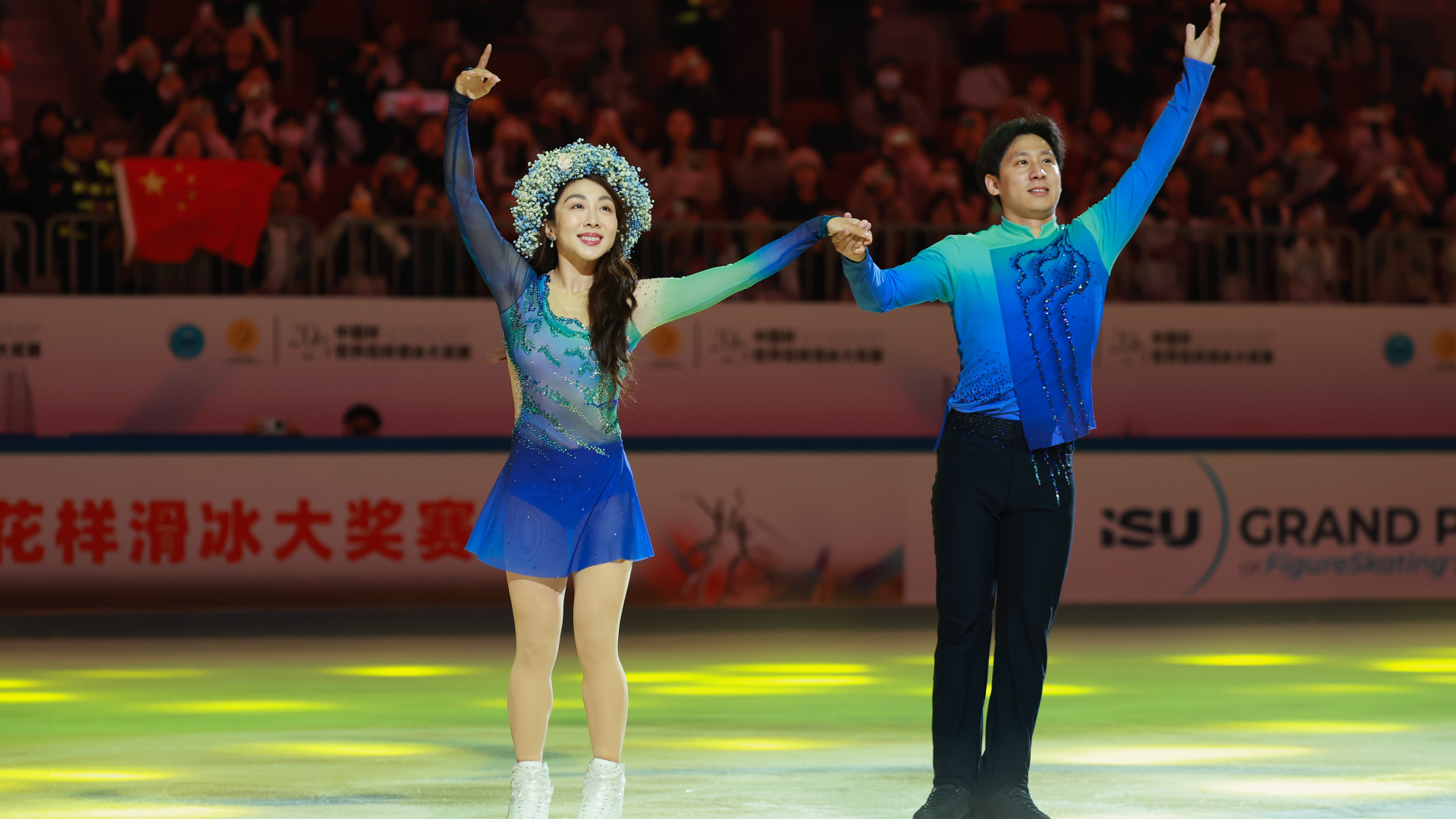 Sui Wenjing and Han Cong return with bronze at ISU Grand Prix China - CGTN