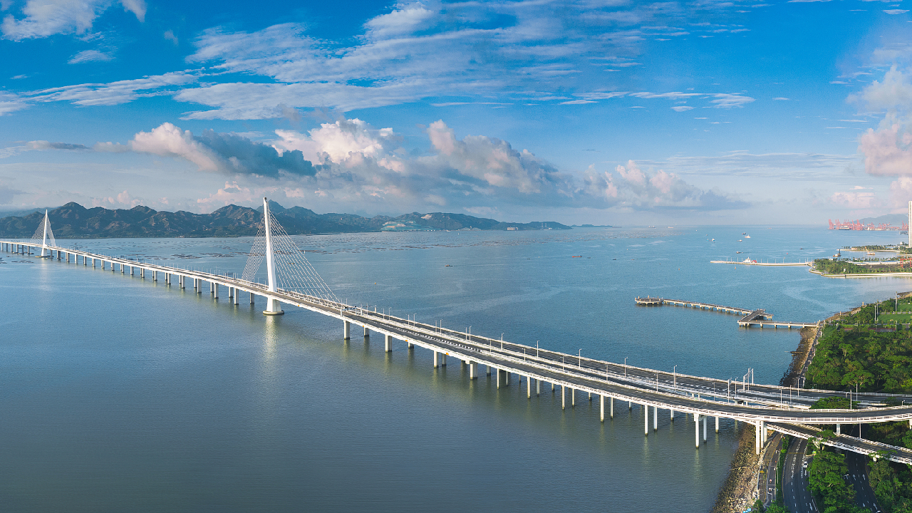 Live: Hong Kong-Zhuhai-Macao Bridge, hub linking the Greater Bay Area - CGTN