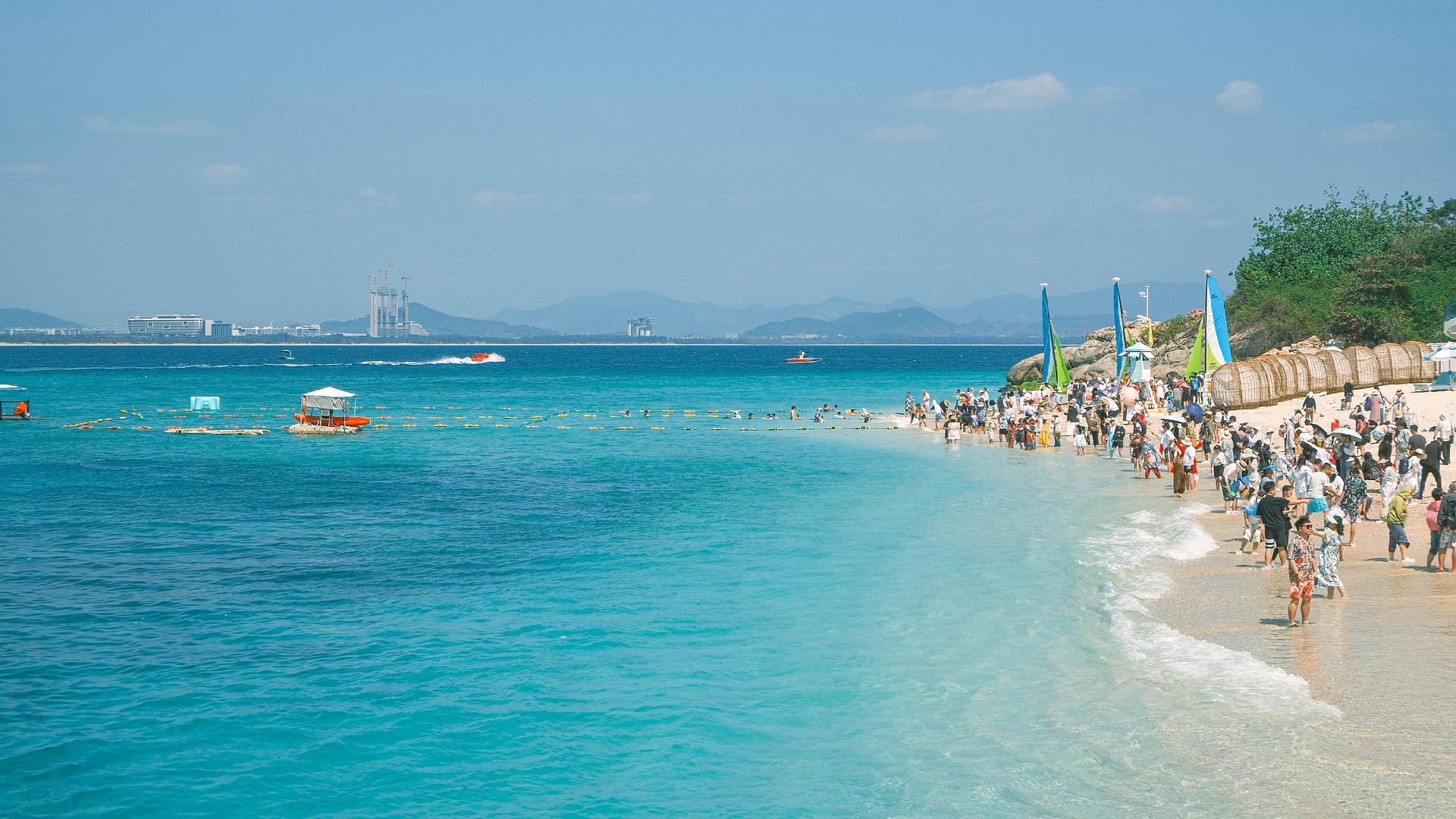 Live: Splendid view of Sanya Wuzhizhou Island Tourist Area in Hainan - CGTN