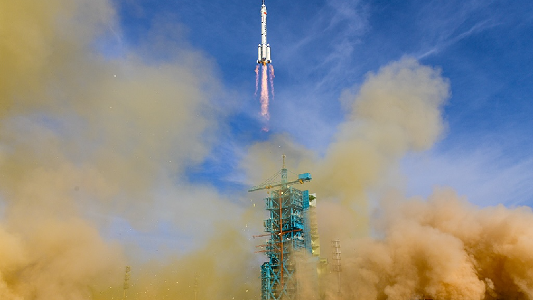 Asia News Wrap: China's Shenzhou-22 spacecraft launched, and more - CGTN