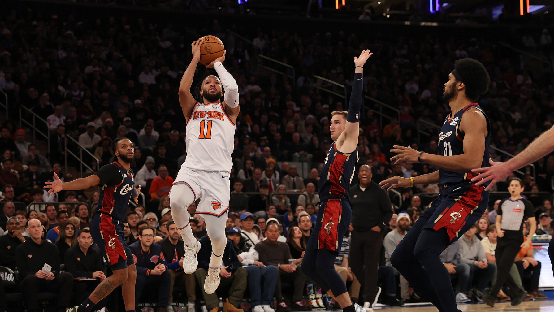 Knicks rally from 17 points down to edge Cavaliers on Christmas Day - CGTN