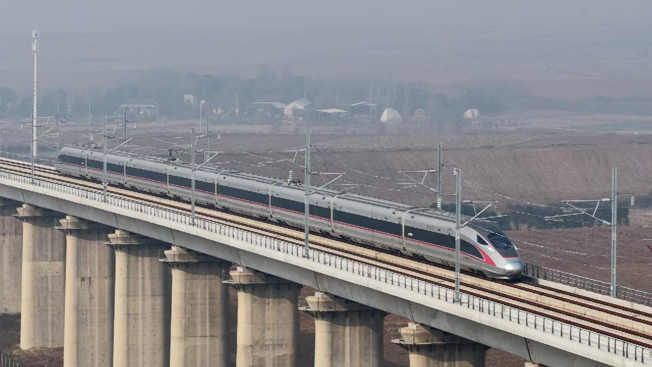 New high-speed rail boosts connectivity in central China - CGTN