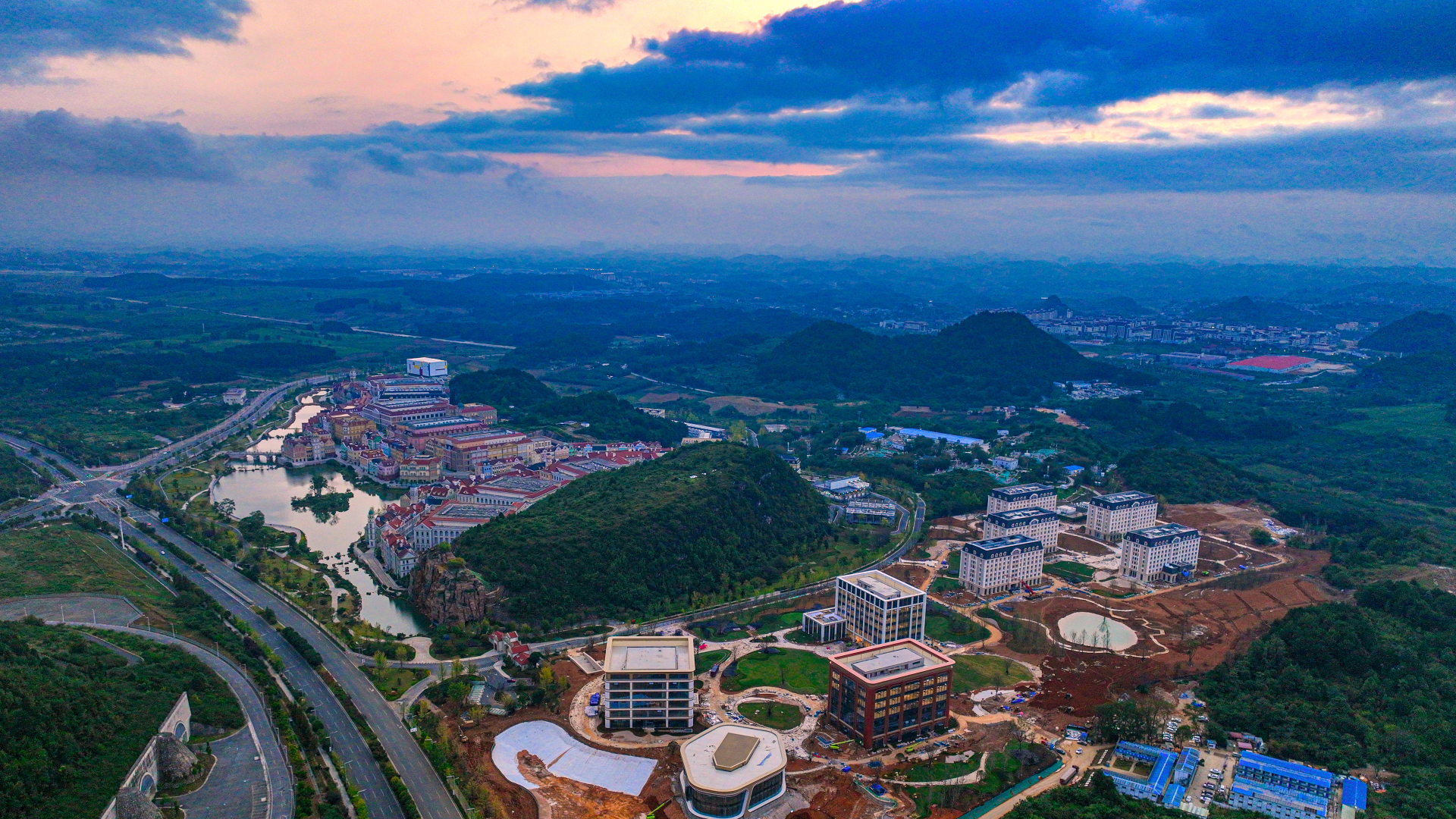 China's 'digital valley' reports computing power surge in 2025 - CGTN