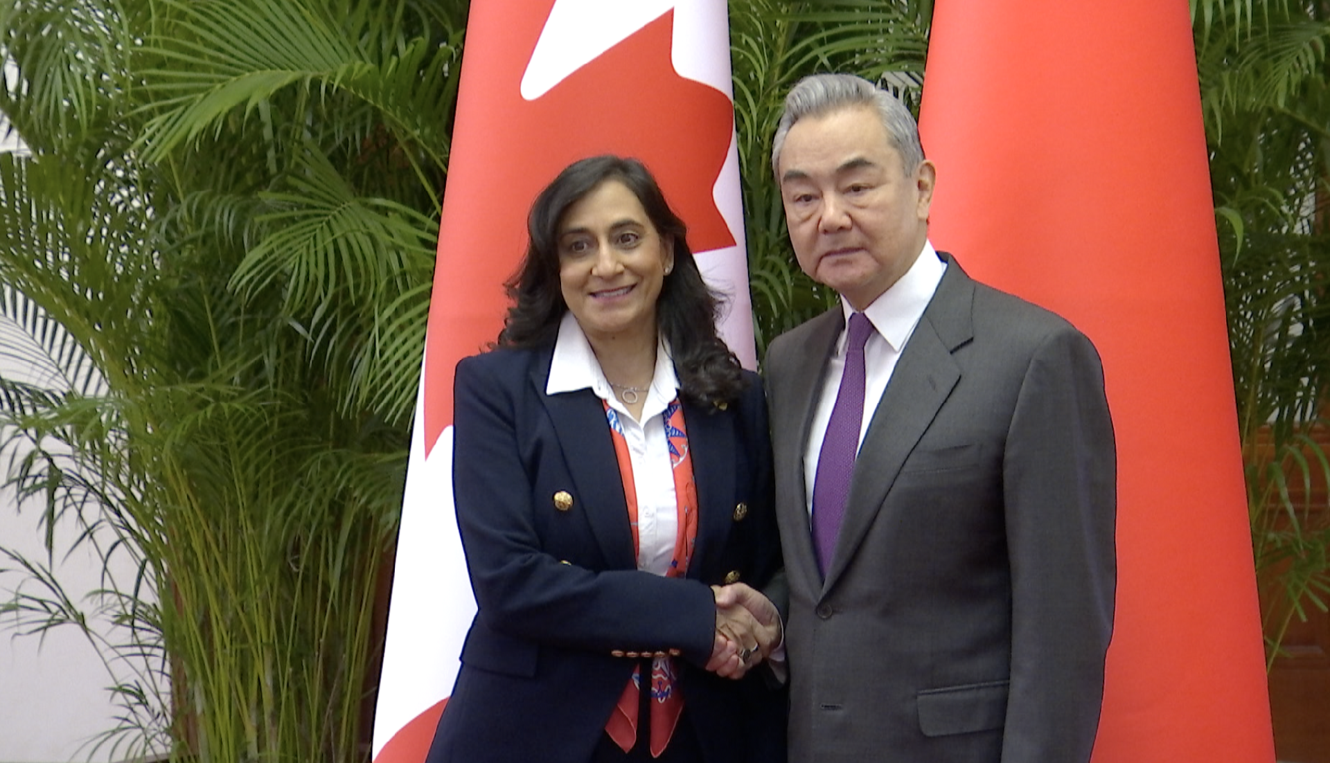 Canadian PM's visit 'pivotal and historic,' says Chinese FM Wang Yi - CGTN