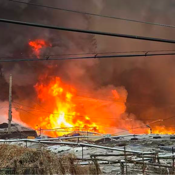 Live: Fire breaks out in Guryong Village in Seoul's Gangnam district - CGTN