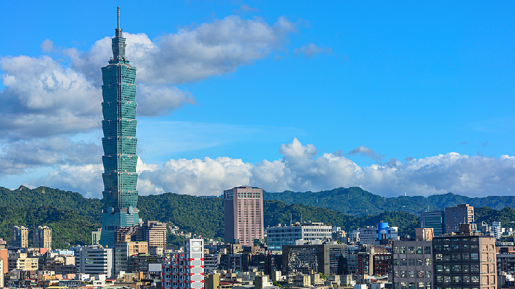 Taiwan social media influencers call for cross-Strait dialogue - CGTN