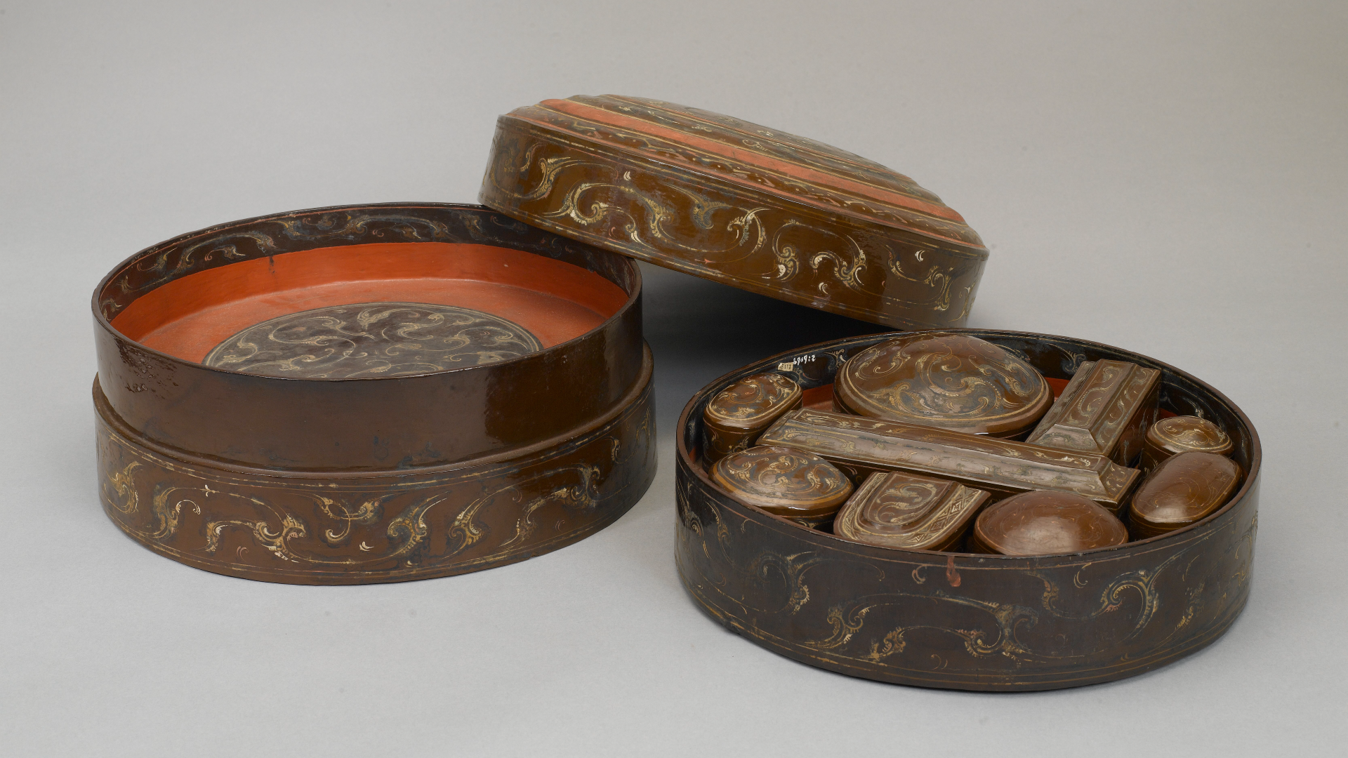 A lady's vanity: A masterpiece of Han lacquer - CGTN