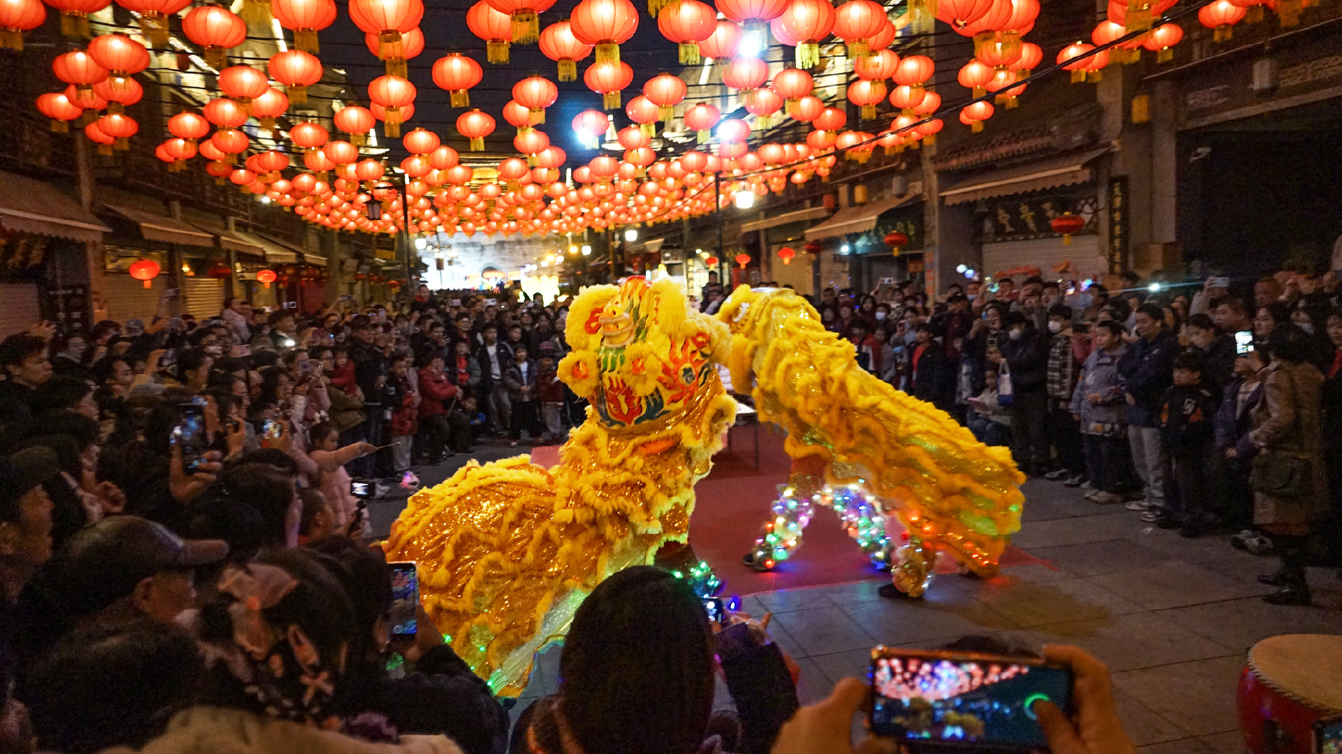 Spring Festival travel breaks record with 596 million domestic trips - CGTN