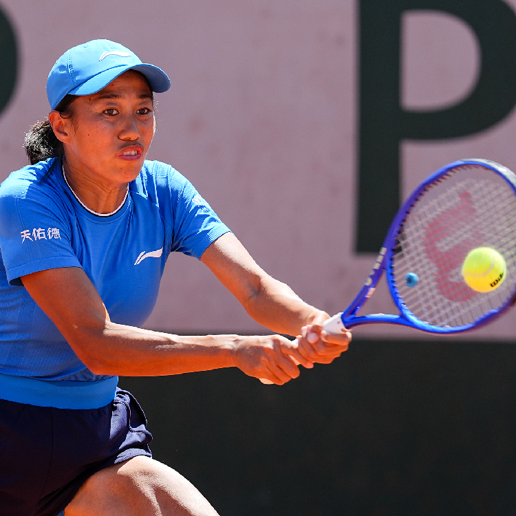Chinese duo out early, Sinner cruises, top seeds tumble at French Open ...