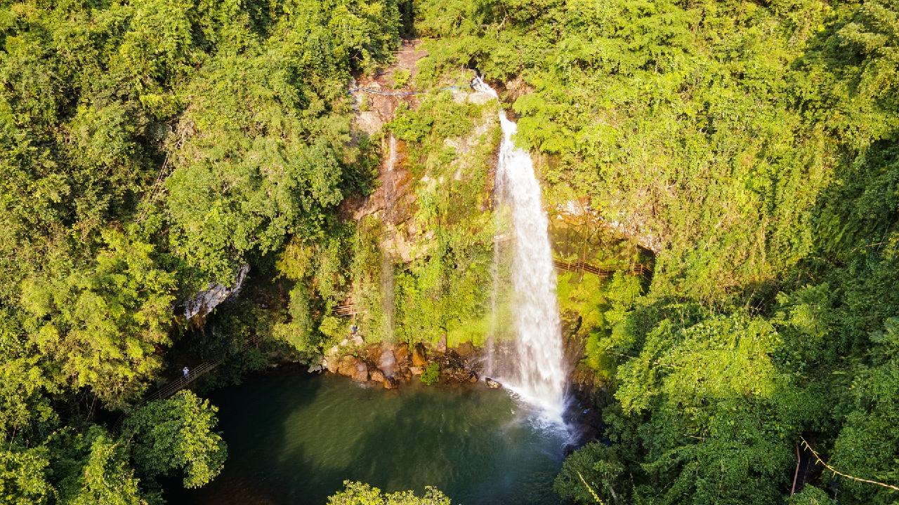 Shibi Waterfall: Hainan's hidden rainforest gem - CGTN