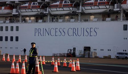 International efforts of evacuating people on board Diamond Princess - CGTN