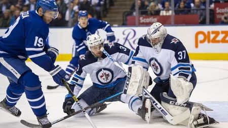 Wheeler leads Jets to 4-3 shootout win over Maple Leafs - CGTN