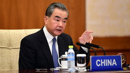 Wang Yi on virus fight: Strengthening cooperation the only choice - CGTN