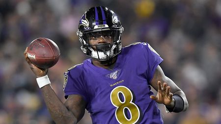 Lamar Jackson throws 5 TD passes, Ravens smash Rams - CGTN