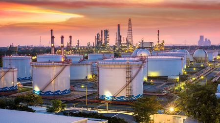 How is China coping with the historic rout in oil prices? - CGTN