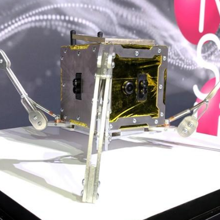 Tiny walking rover bound for the moon - CGTN