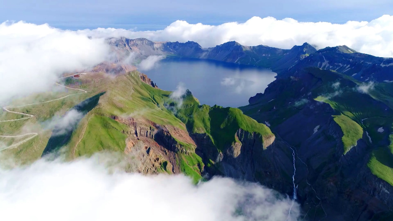 A summer view of the beautiful Changbai Mountains - CGTN