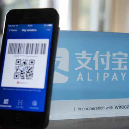 Chinese payment giants Alipay, WeChat open apps to international cards ...