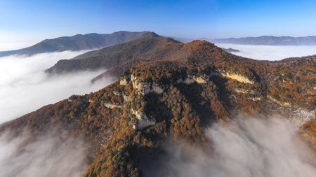 Floating islands in a sea of clouds in N China - CGTN