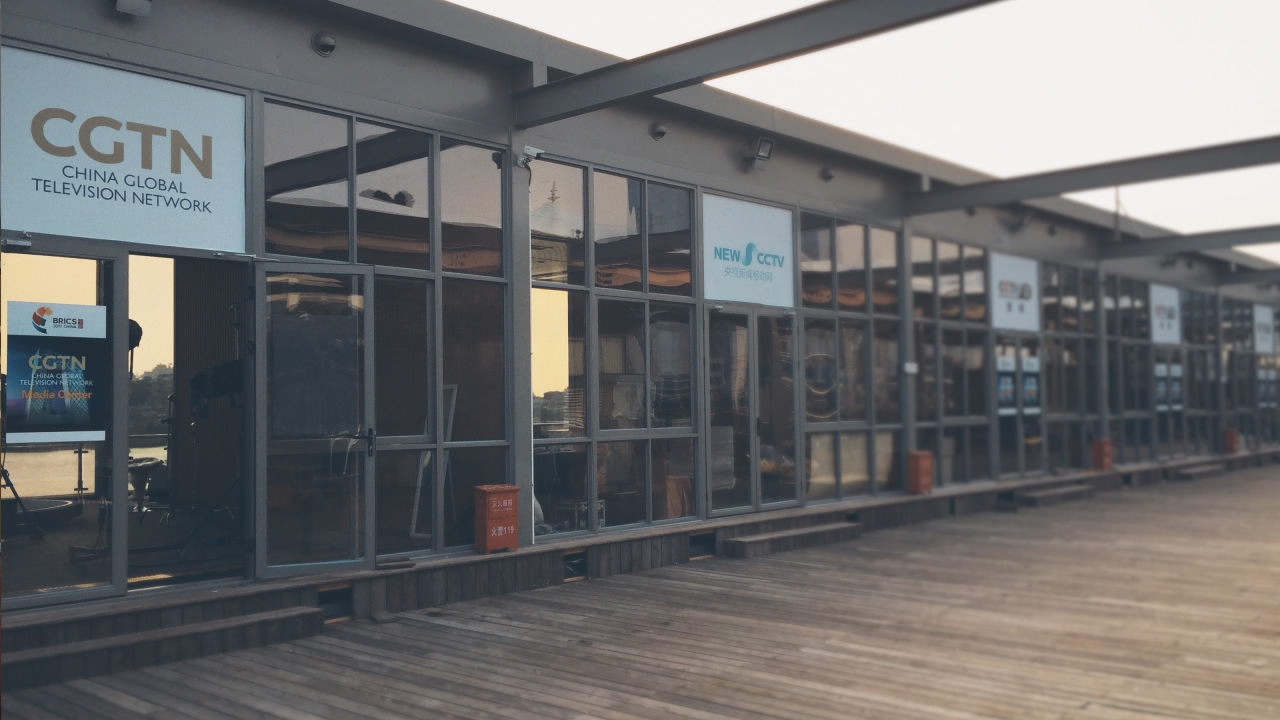 Live: A peak at CGTN’s studio in Xiamen for BRICS 2017 - CGTN