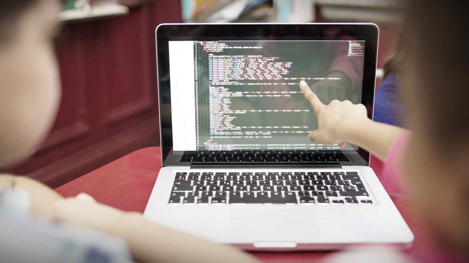 Chinese parents help children adapt to AI revolution - CGTN