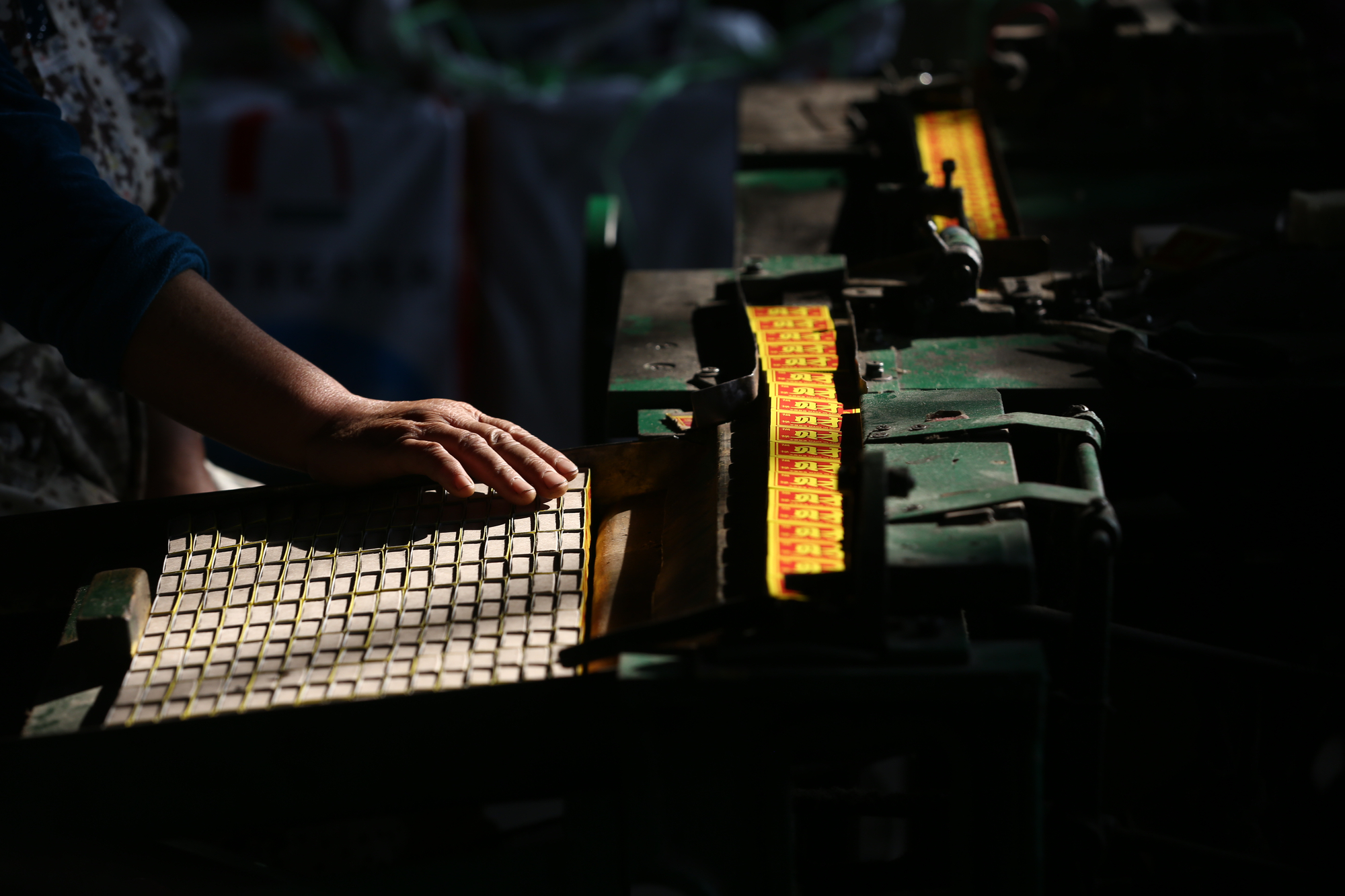 Keeping the flame alive: Last match factory in northern China - CGTN