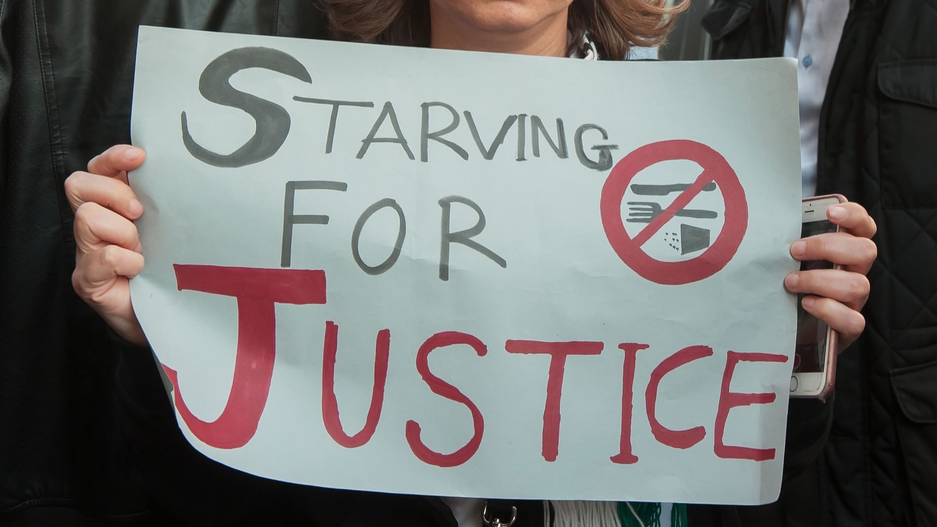 Palestinian prisoners' mass hunger strike ends after 40 days - CGTN