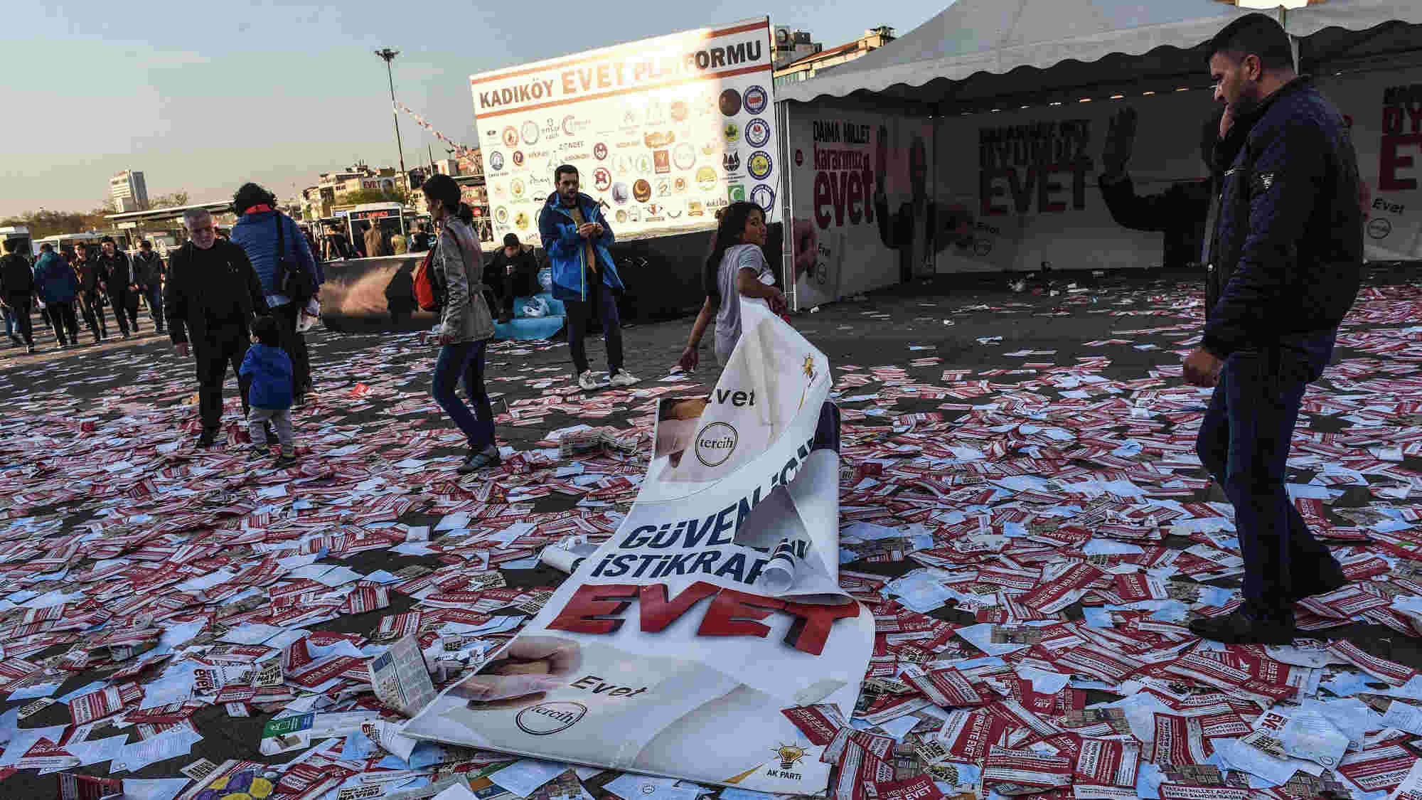 Voting ends in Turkey’s constitutional referendum - CGTN