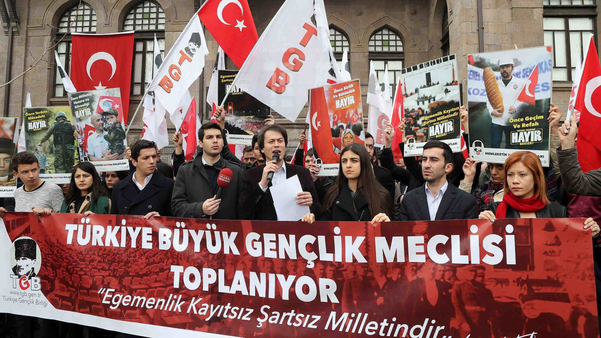 Voting ends in Turkey’s constitutional referendum - CGTN