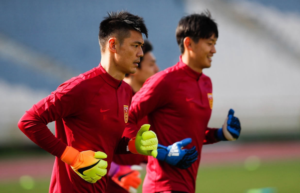 China’s footballers preparing for tough test against Iran - CGTN