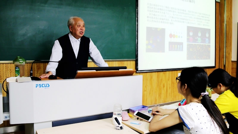 Plaudits for 80-year-old professor standing tall despite gout pain - CGTN