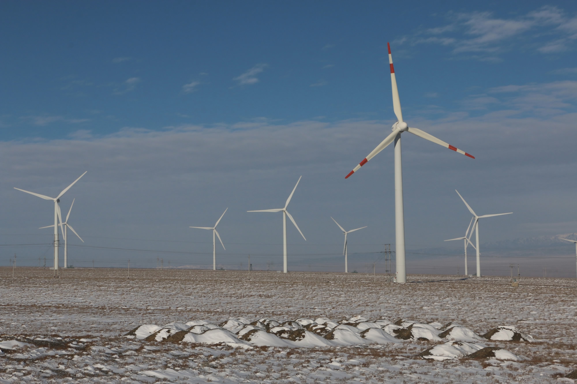 2016 Global energy report: China leads with wind power installations - CGTN