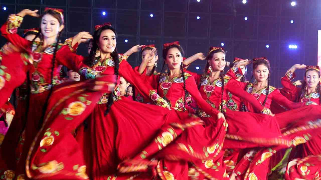 Young dancers preserving the diverse culture of Xinjiang - CGTN