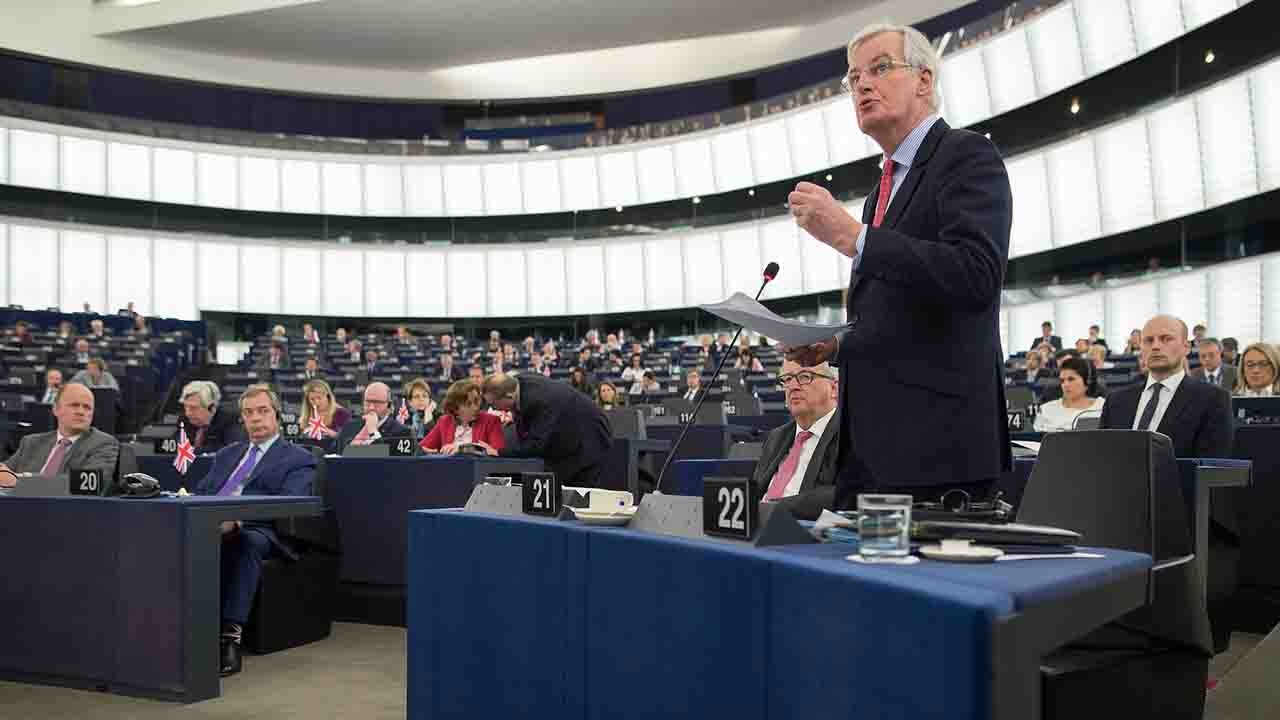 Brexit: EU insists divorce terms must be settled before trade talks ...