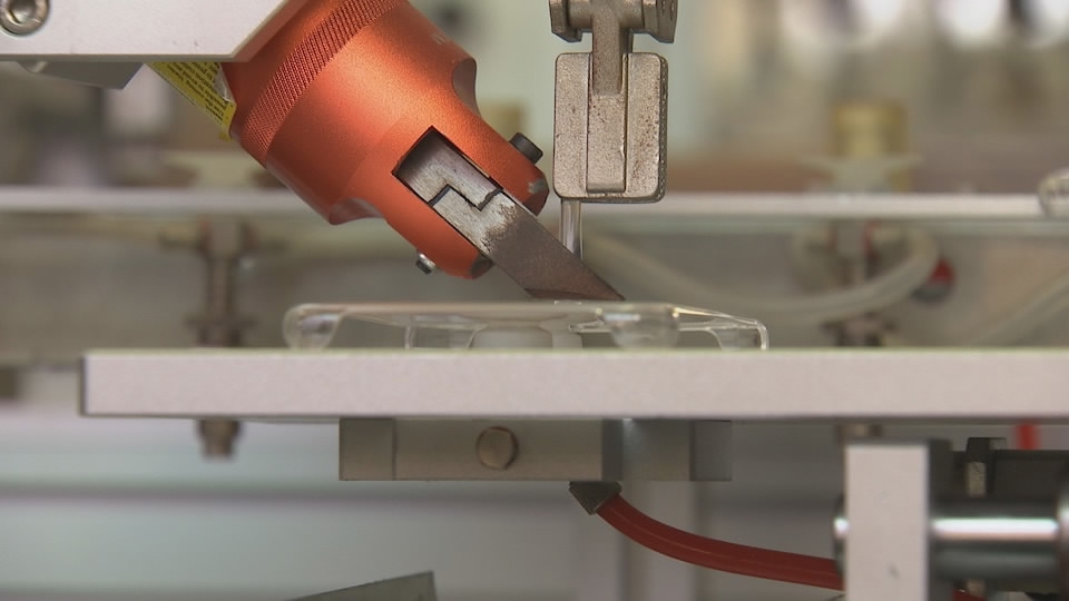 Dongguan looks to robots to build the factories of the future - CGTN