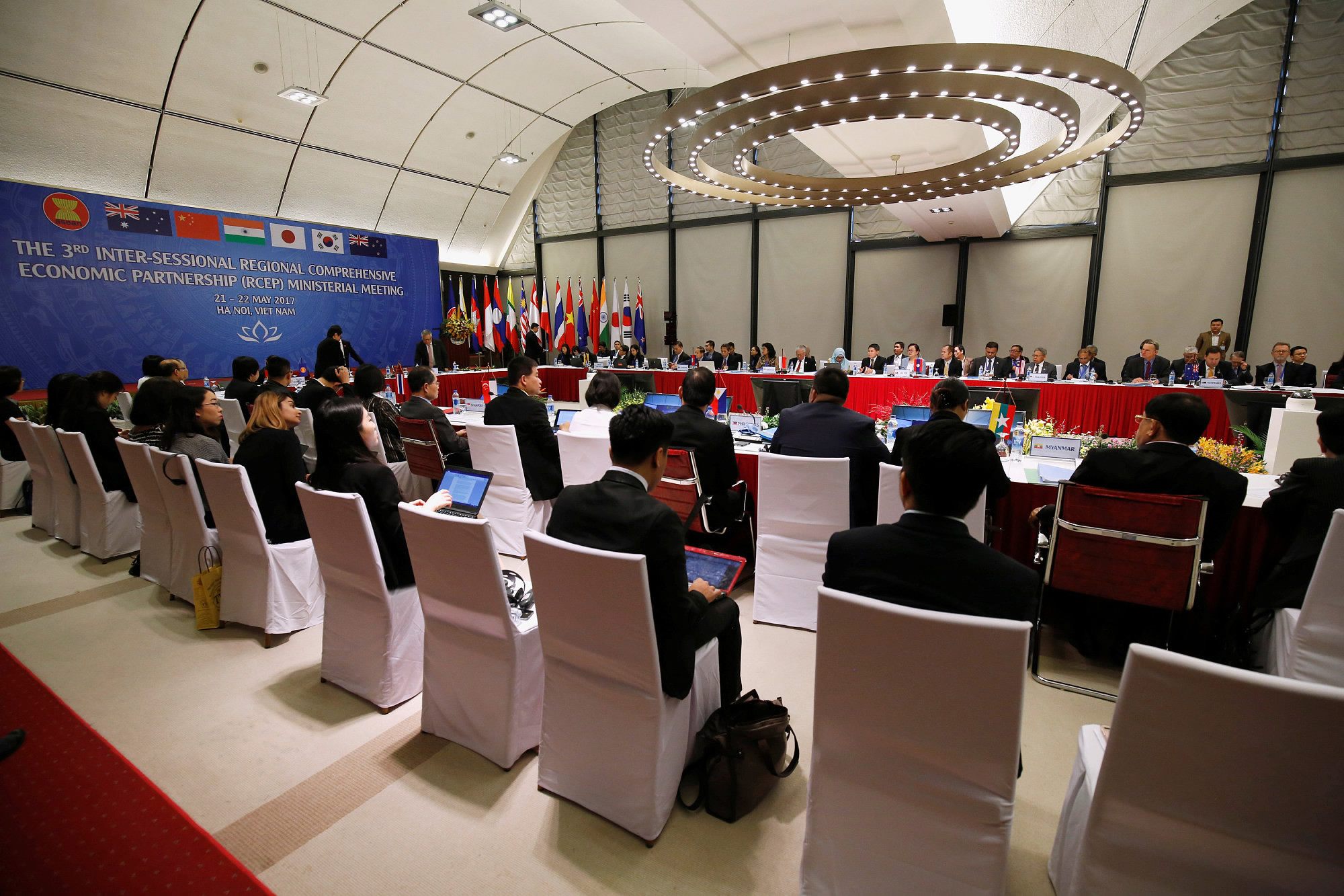 Vietnam hosts 3rd inter-sessional ministerial meeting of RCEP - CGTN