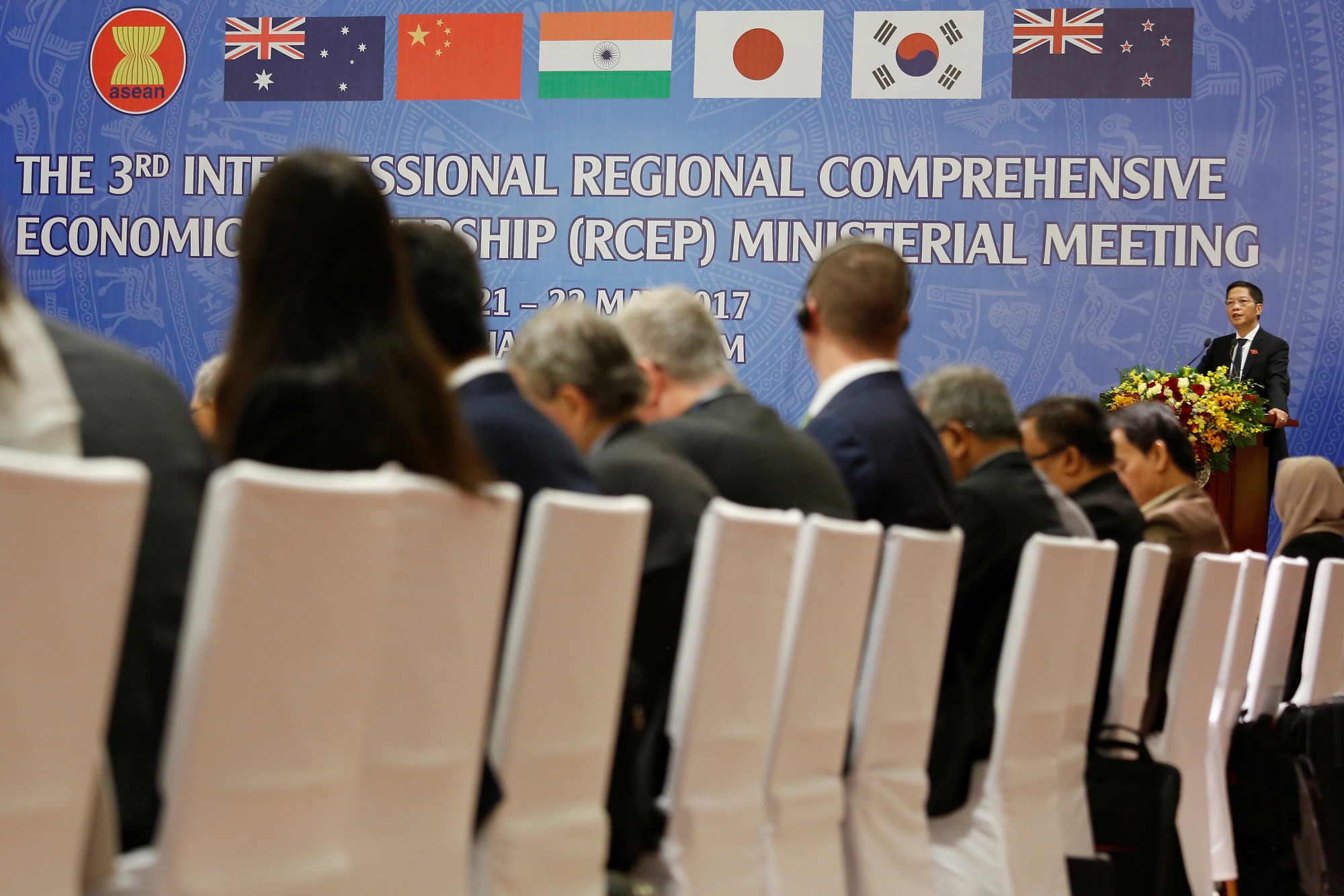 Vietnam hosts 3rd inter-sessional ministerial meeting of RCEP - CGTN