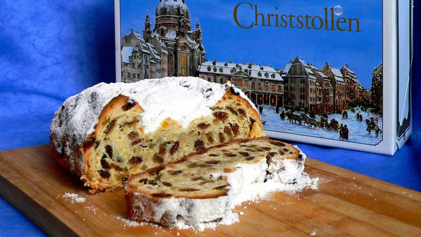 Live: A festive drool at Berlin Christmas cake parade! - CGTN