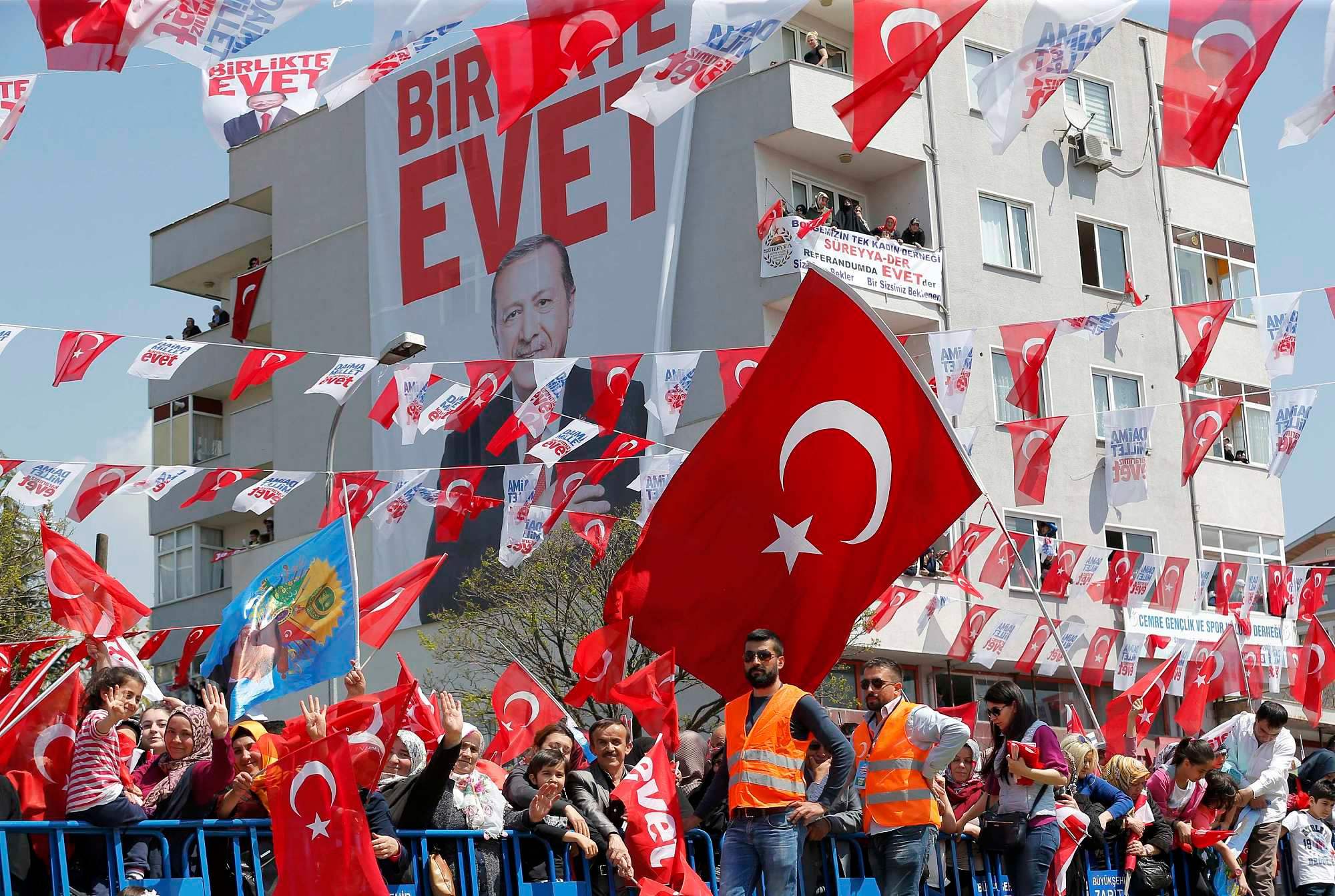 A date with fate? Turkey readies itself for historic constitutional ...