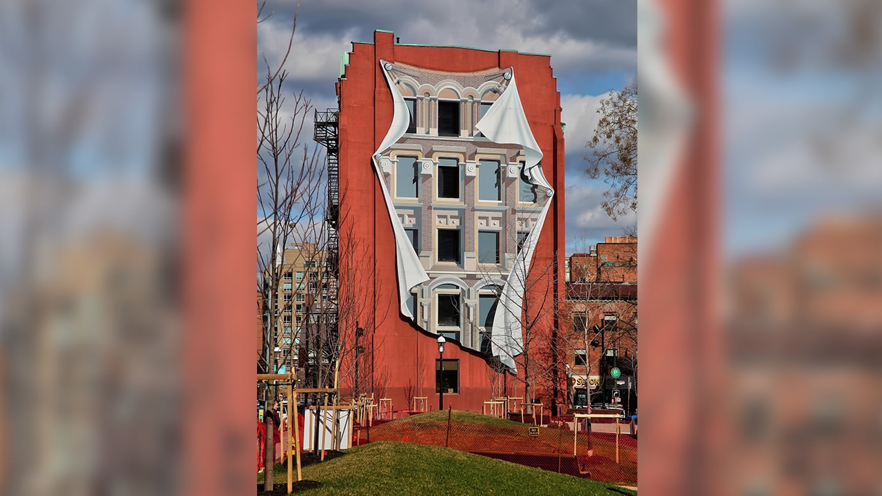 3D drawing finds its way onto building mural in Toronto, Canada - CGTN