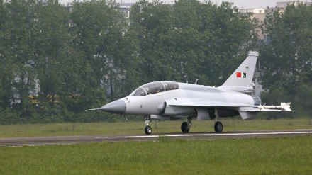 China-developed two-seat fighter trainer succeeds in maiden flight - CGTN