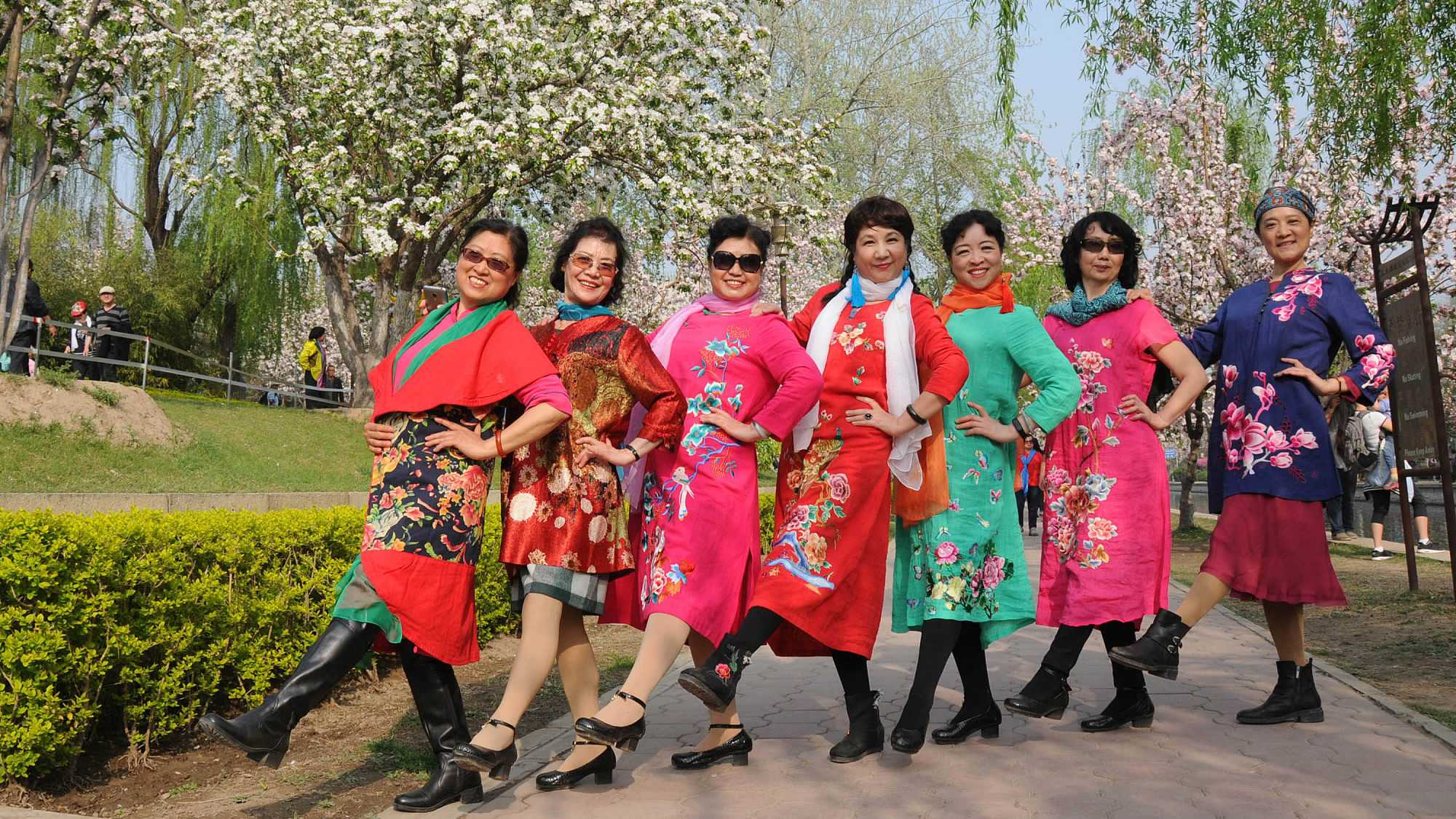 Prettier than spring flowers - CGTN