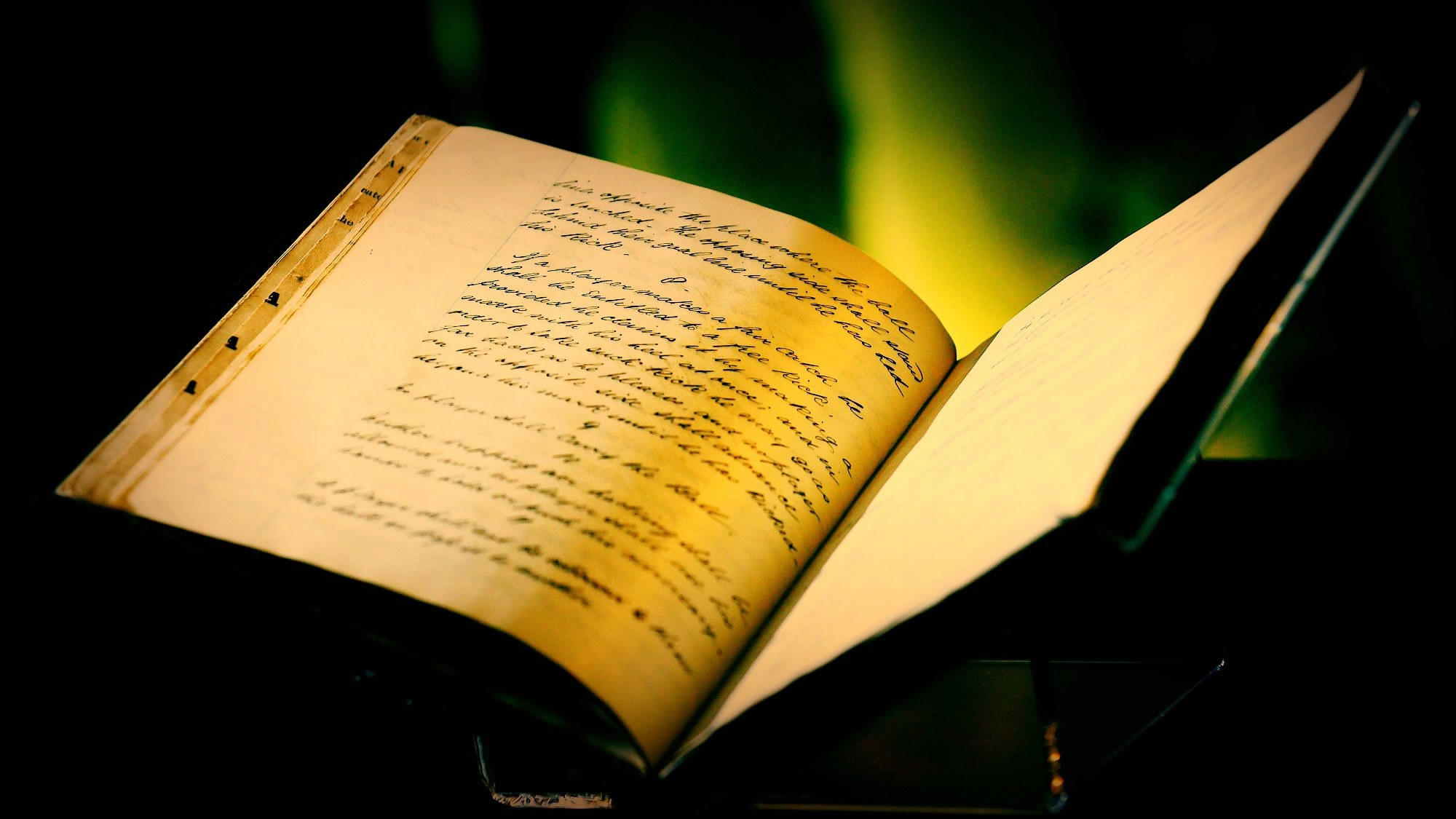 Touch reality --- Manuscripts Exhibition British classics in China - CGTN